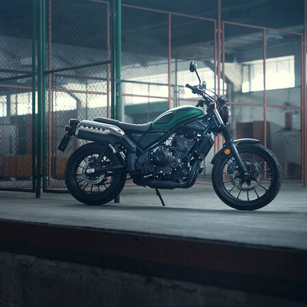 Motorräder – Honda CH DE